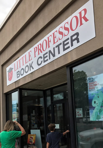 Bookstores Archives - headsubhead.com